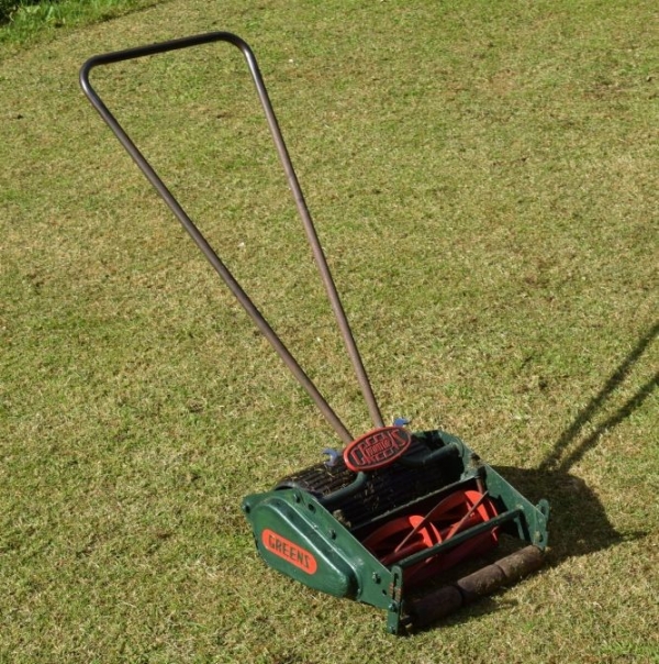 Greens Monitor | The Old Lawnmower Club